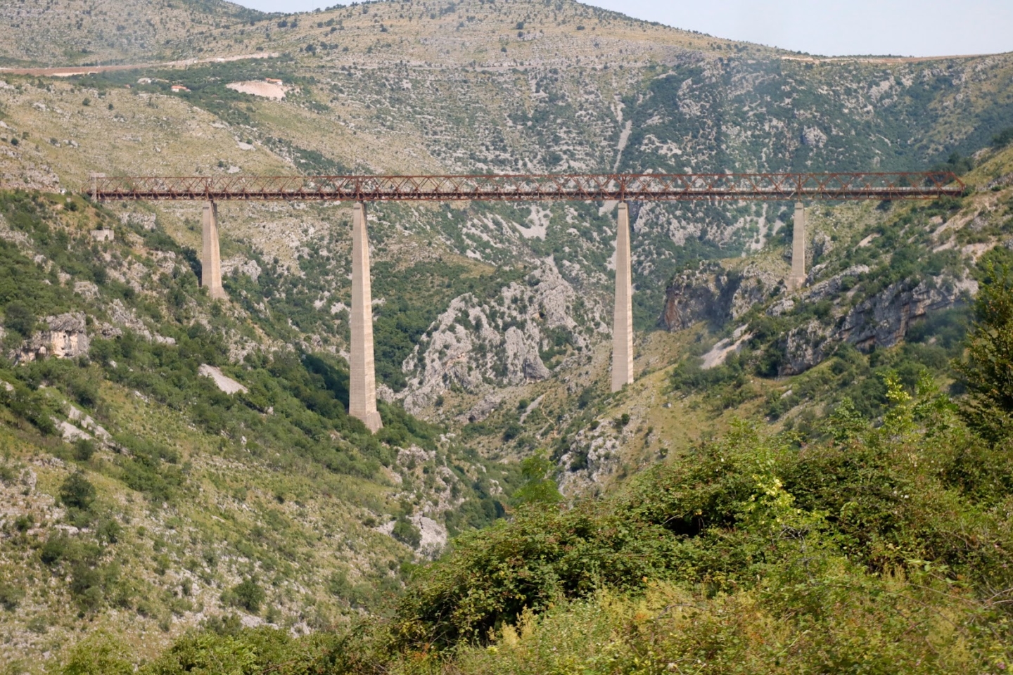 Mit der Eisenbahn durch Montenegro - spannendes Erlebnis!